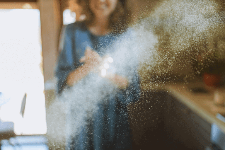 Best Way to Dust Properly: Cleaning Advice From the Pros